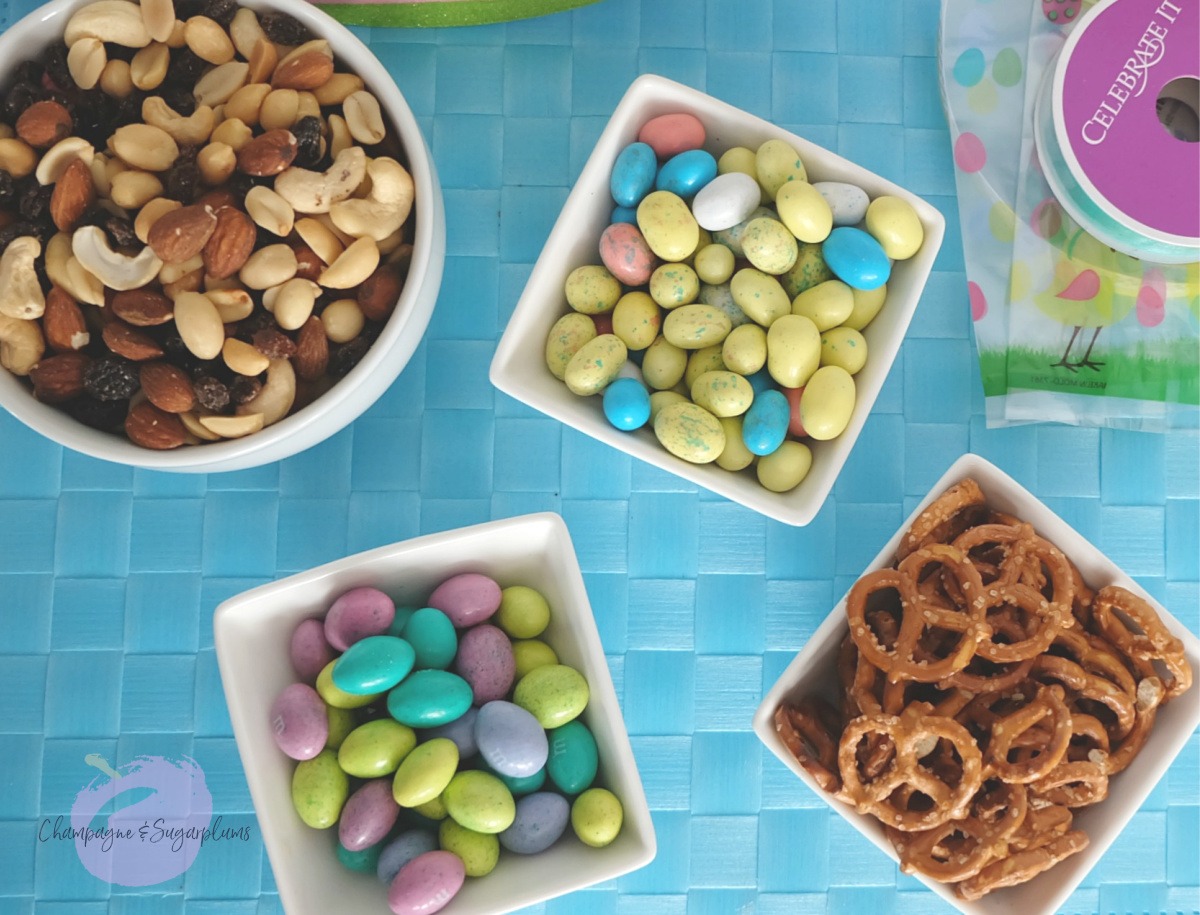 Easy Easter Bunny Trail Mix - Easter Snack Crack Recipe - Champagne and ...