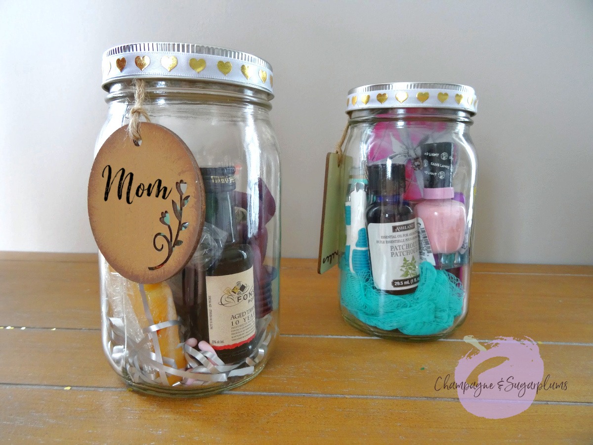 Amazing Mason Jar Gift Ideas All Mom's will Love - Champagne and Sugarplums