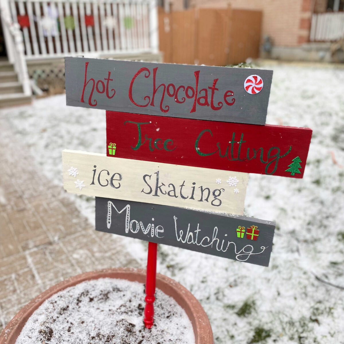 Personalized DIY Outdoor Christmas Wood Sign Post - Champagne and ...