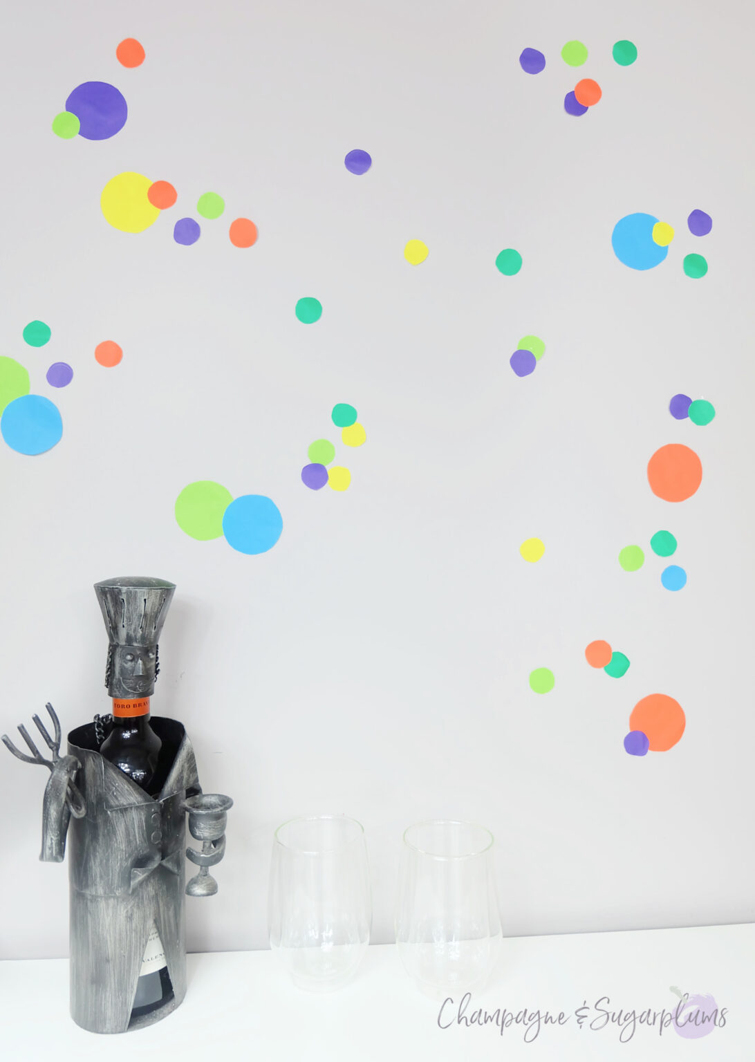 Fun and Easy Confetti Wall Decoration - Champagne and Sugarplums
