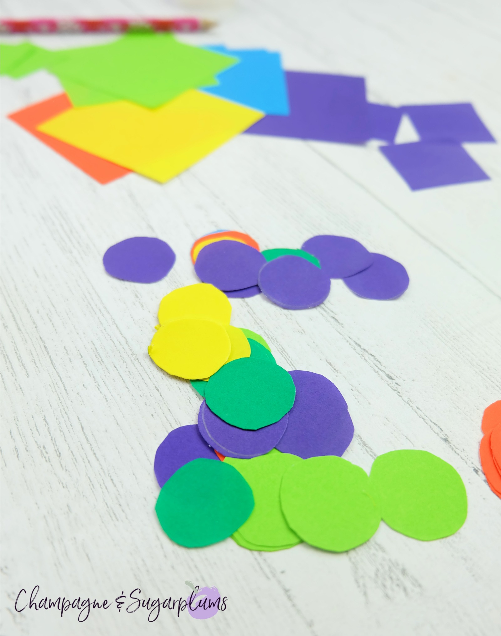 Fun and Easy Confetti Wall Decoration - Champagne and Sugarplums