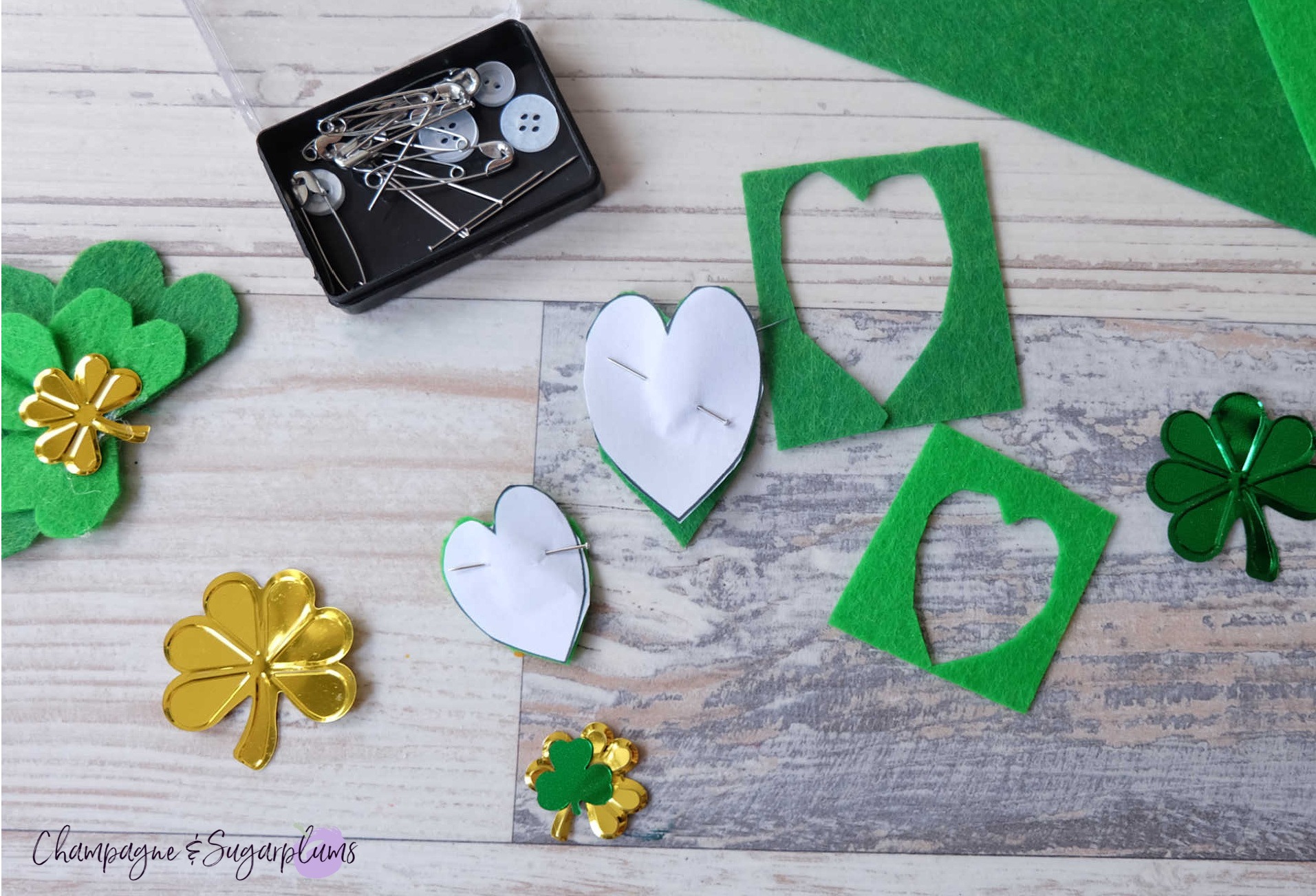 How to Make a Simple Felt Shamrock - Champagne and Sugarplums