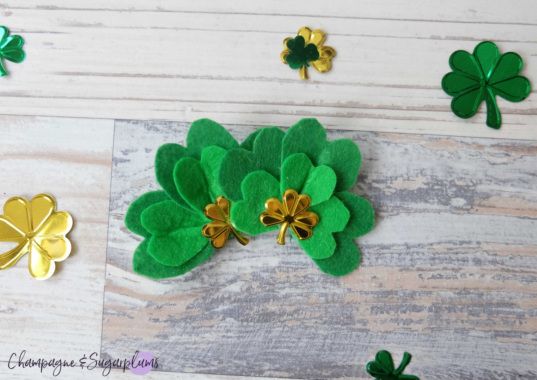 How to Make a Simple Felt Shamrock - Champagne and Sugarplums