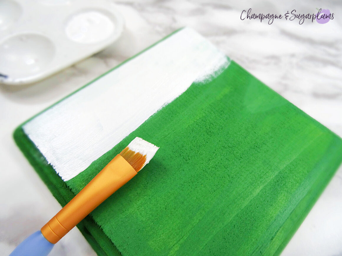 DIY Clover Hearts Home Decor - Champagne and Sugarplums