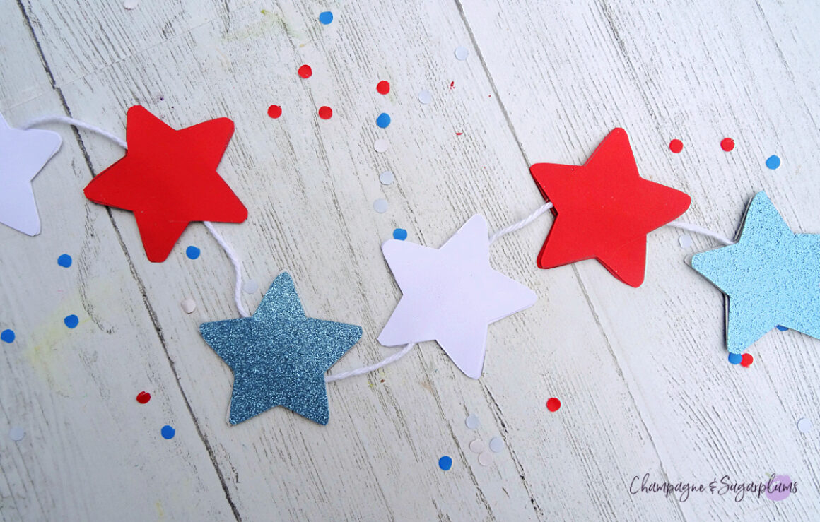 Fourth of July Star Garland - Champagne and Sugarplums