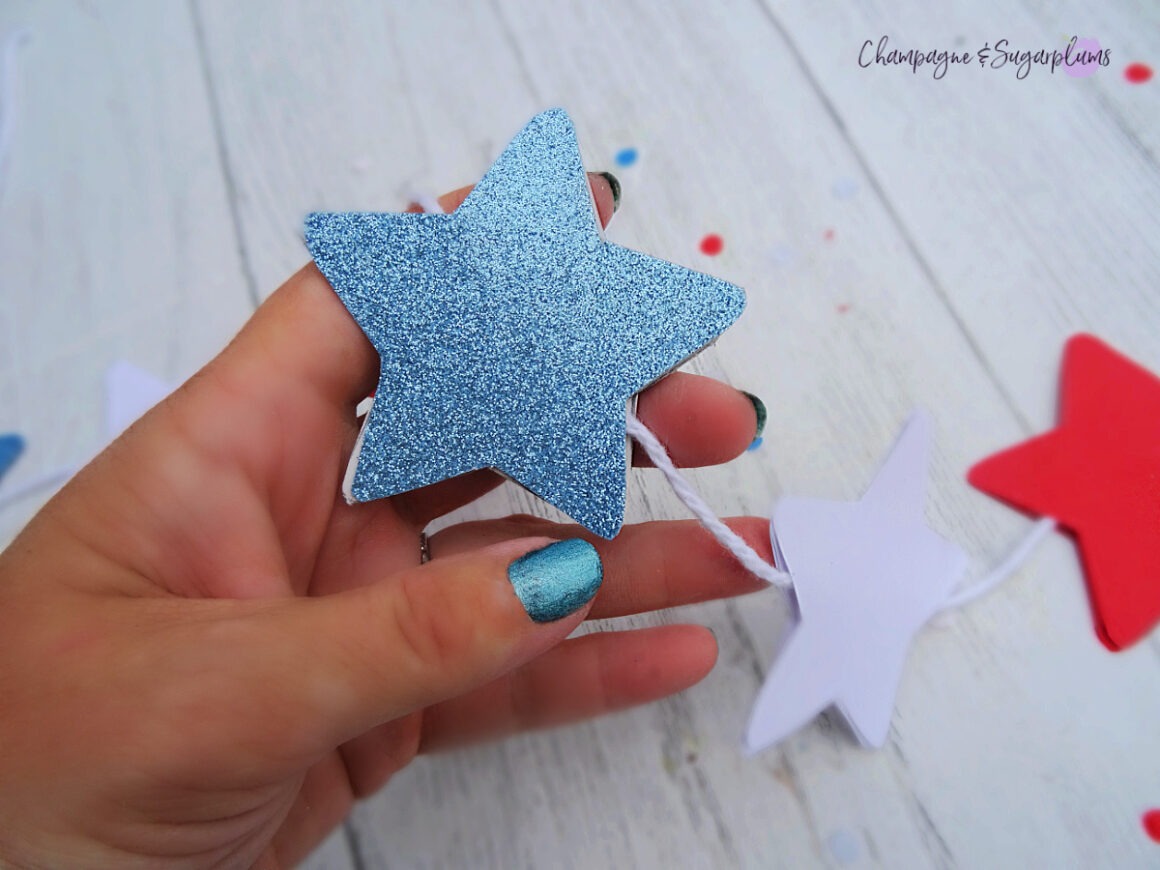 Fourth of July Star Garland - Champagne and Sugarplums