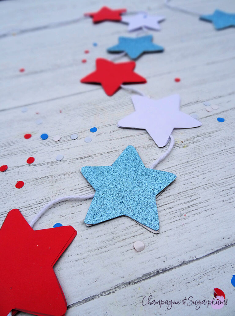 Fourth of July Star Garland - Champagne and Sugarplums