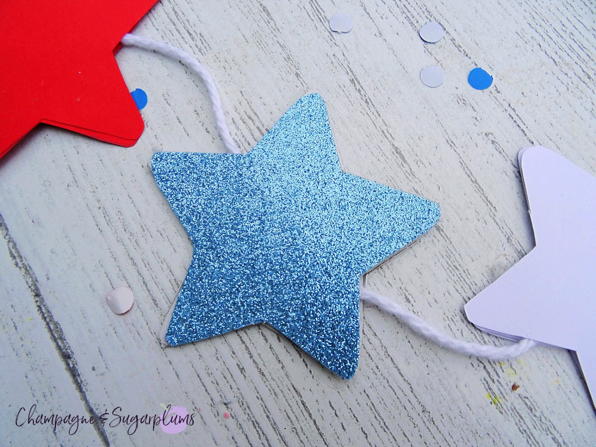 Fourth of July Star Garland - Champagne and Sugarplums